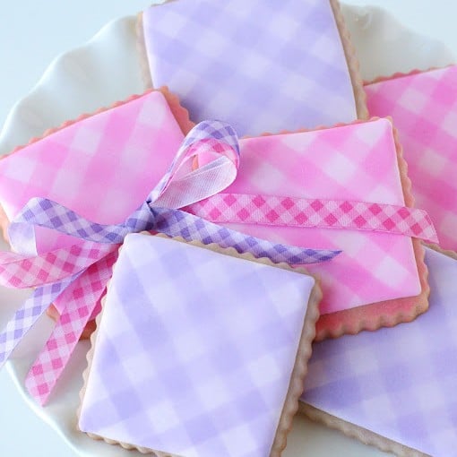 Easy Gingham Cookies {Cookie Decorating} - Glorious Treats
